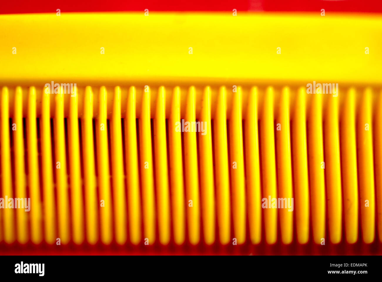 Teeth comb hi-res stock photography and images - Alamy