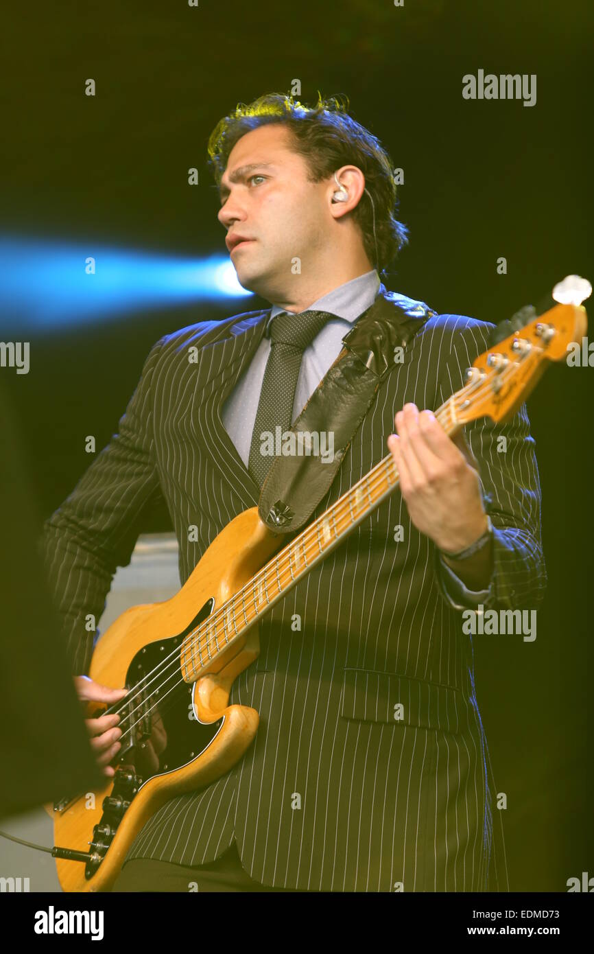 Hop Farm Music Festival 2014 - Day 2 - Performances - Caro Emerald ...