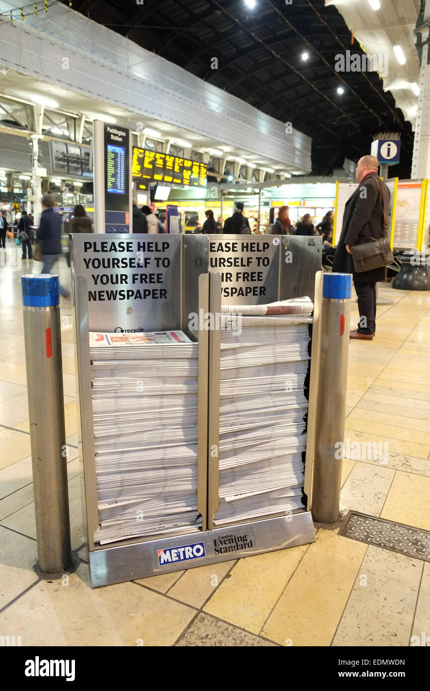Free newspaper stand hi-res stock photography and images - Alamy