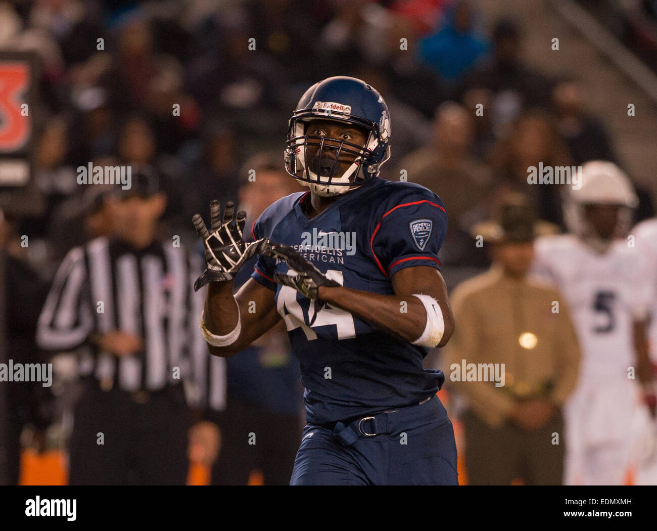 Team charges hi-res stock photography and images - Alamy