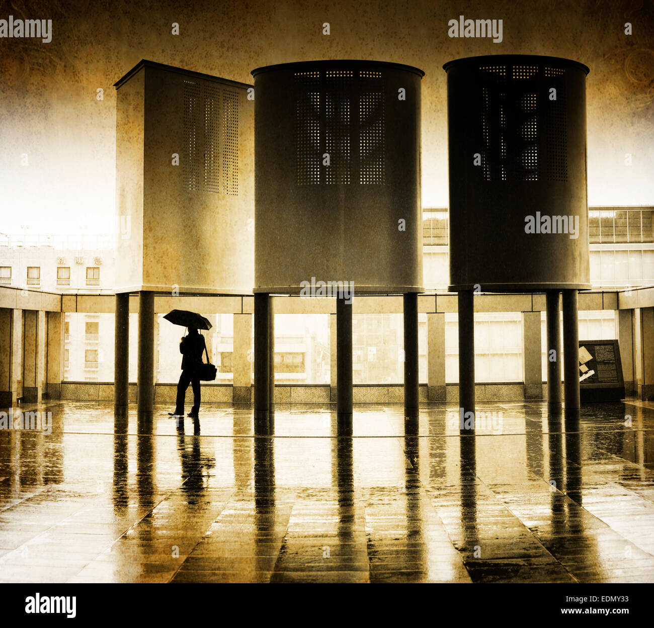 Rainy weather train station hi-res stock photography and images - Alamy