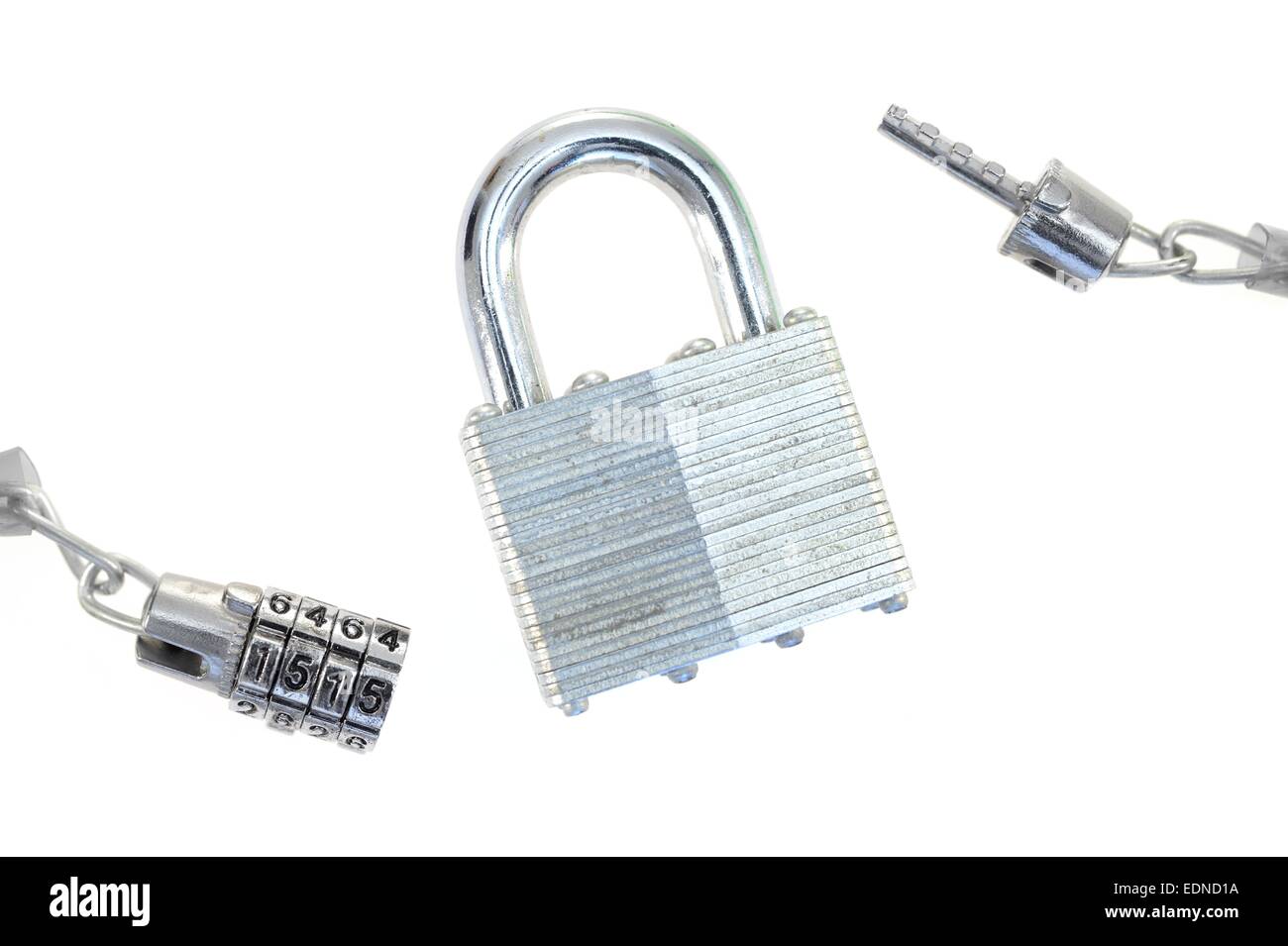 A close up shot of a combination chain Stock Photo - Alamy