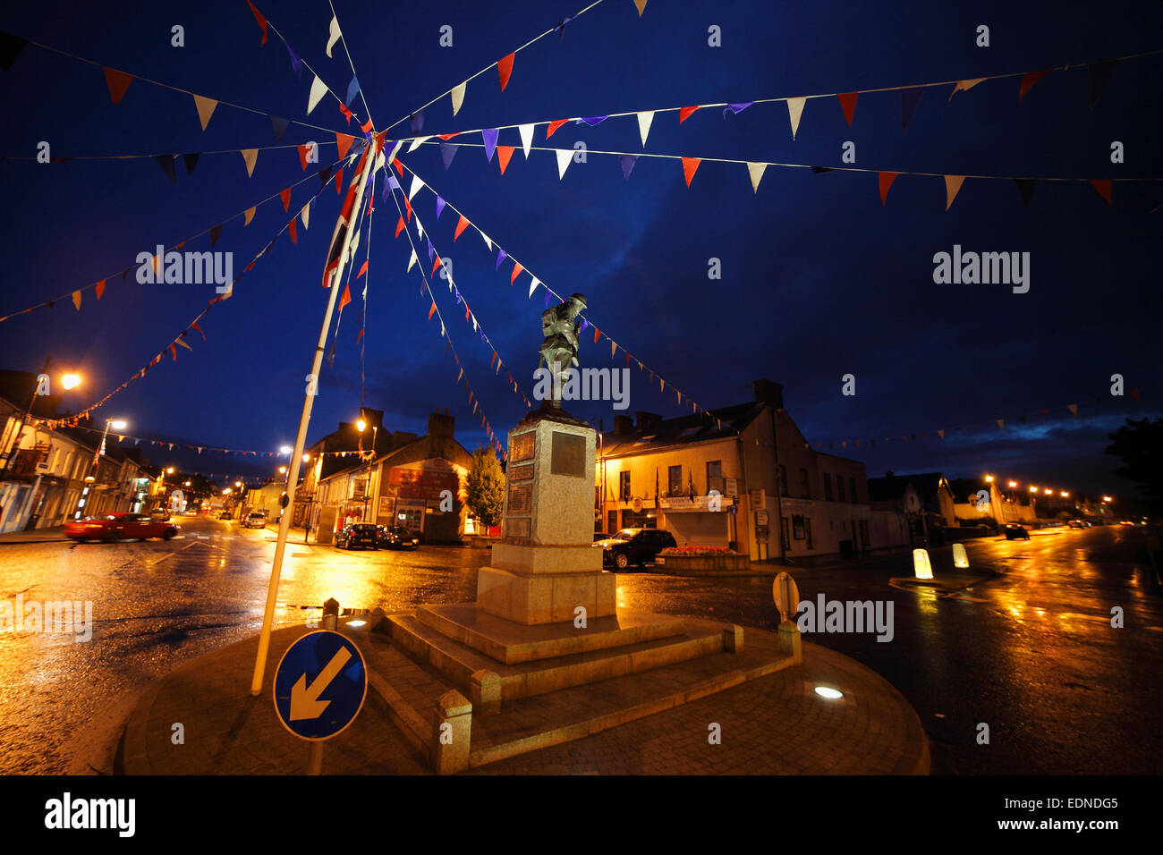 Street in northern ireland village hi-res stock photography and images ...