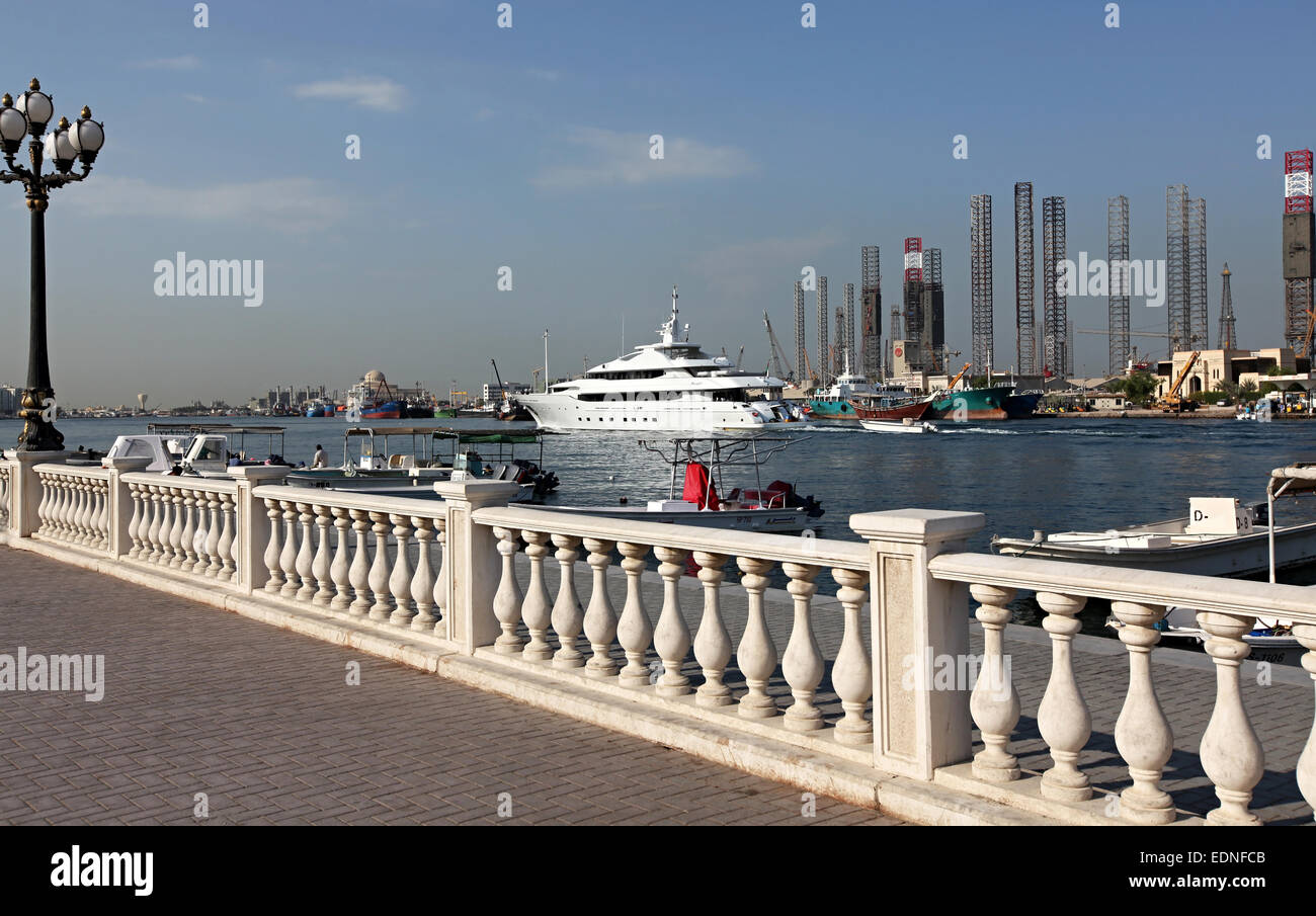 Sharjah creek hi-res stock photography and images - Alamy