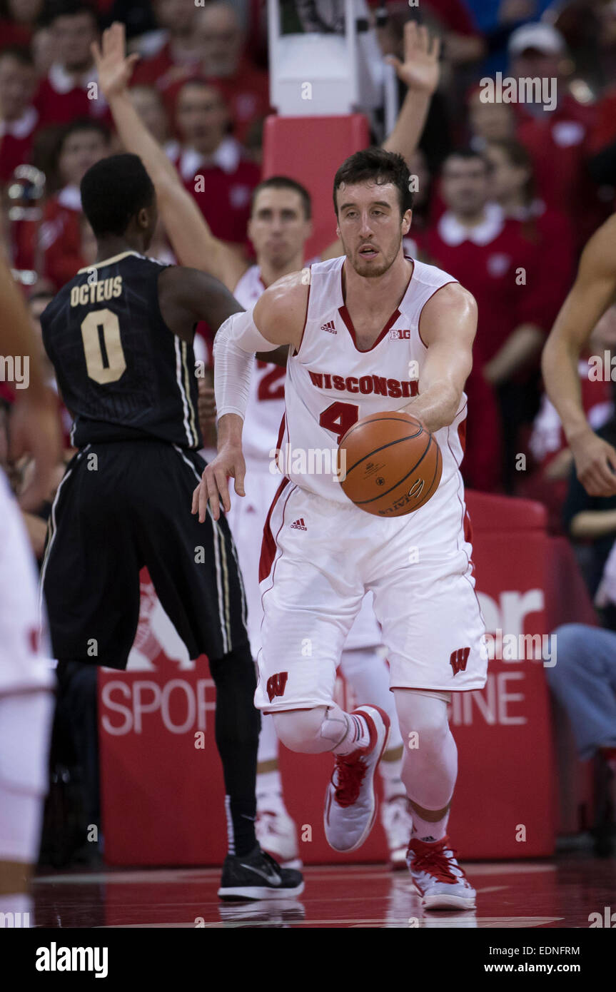 January 7, 2015: Wisconsin Badgers forward Frank Kaminsky #44 dribbles ...