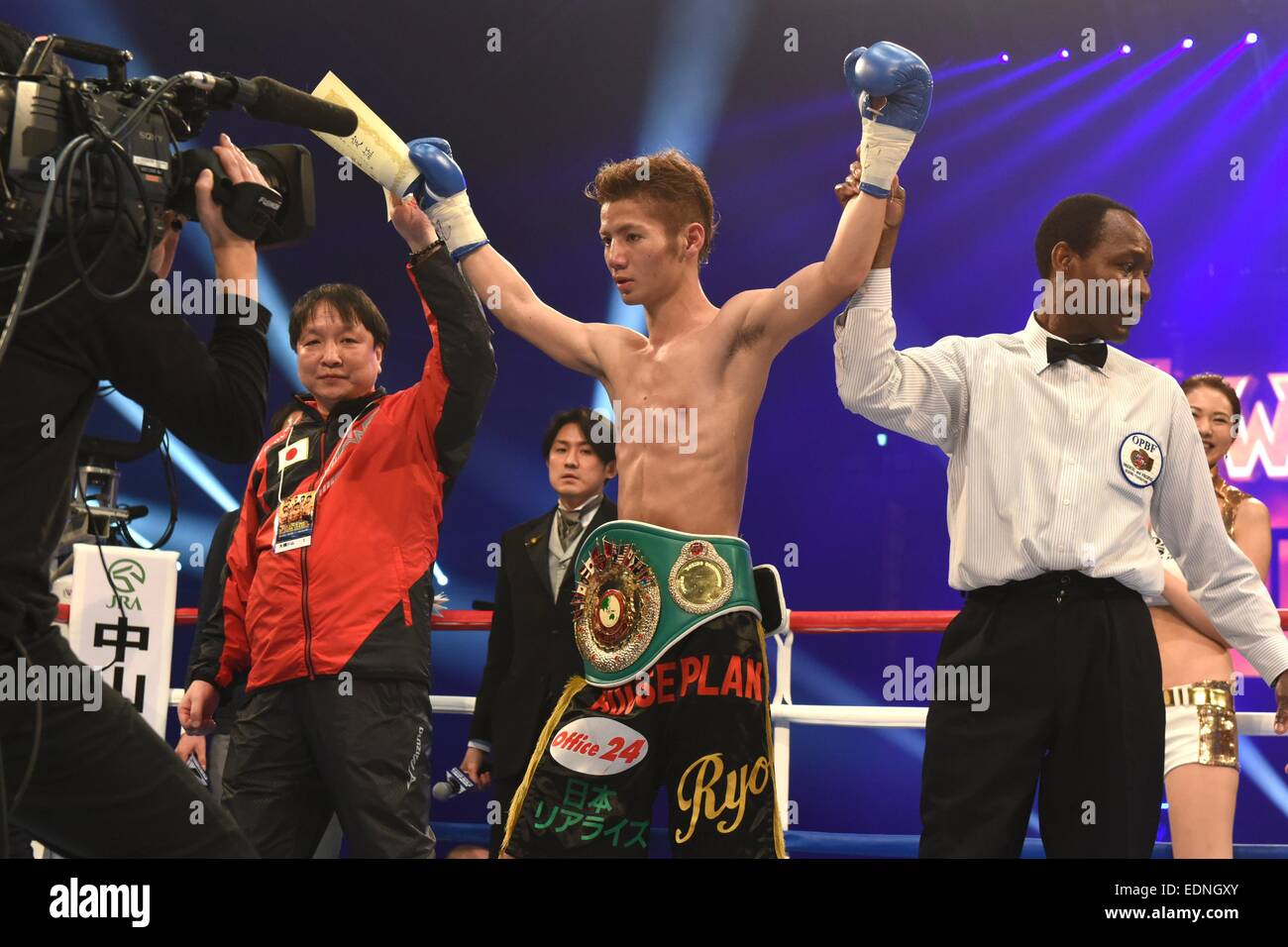 Tokyo, Japan. 30th Dec, 2014. (L-R) Hideyuki Ohashi, Ryo Matsumoto (JPN ...