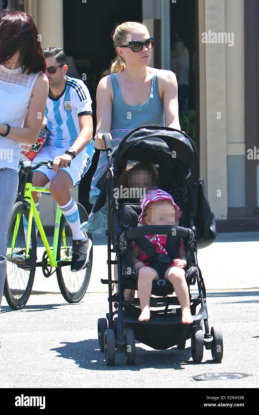 Anna Paquin strolls through Abbot Kinney with her children Featuring ...
