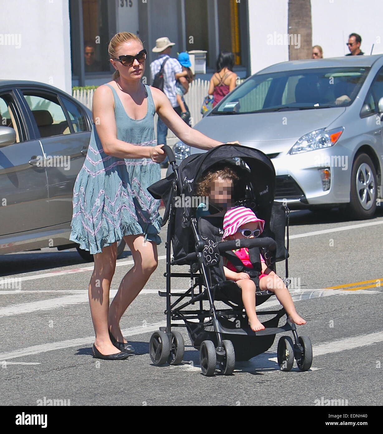 Anna Paquin strolls through Abbot Kinney with her children Featuring ...