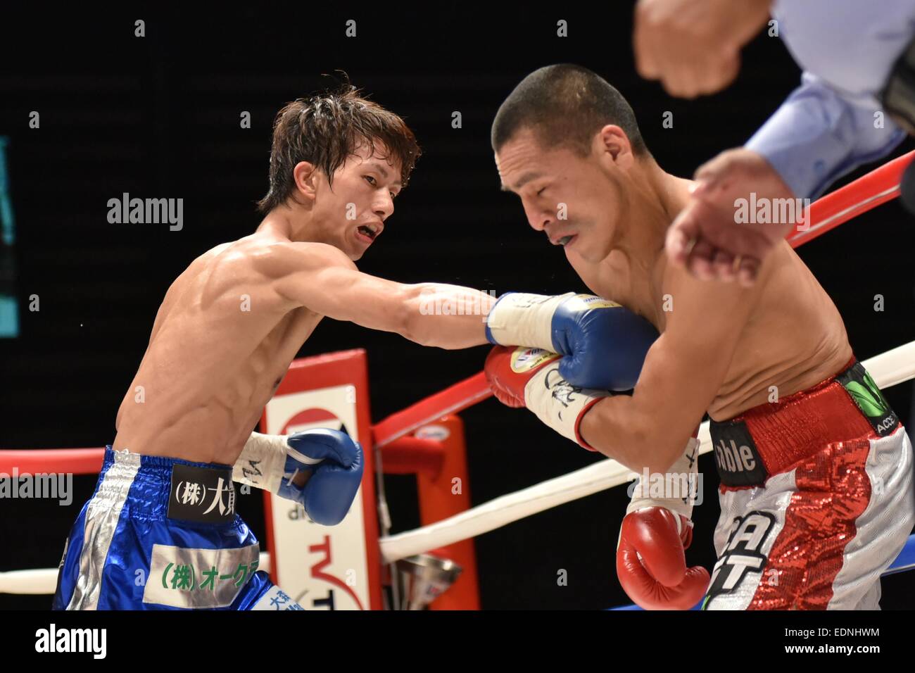 Tokyo, Japan. 31st Dec, 2014. (L-R) Ryoichi Taguchi (JPN), Alberto ...