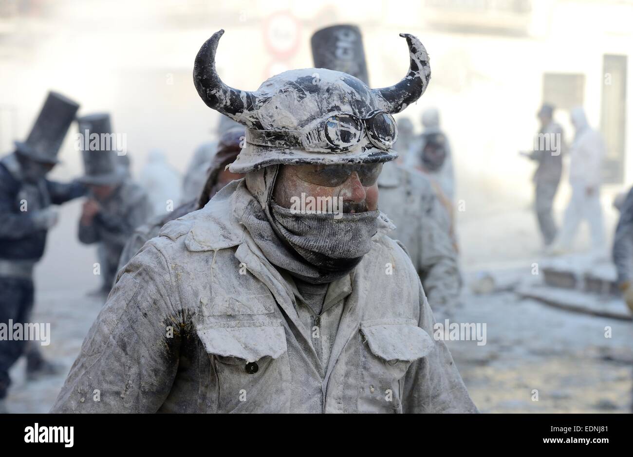 Viking helmet hi-res stock photography and images - Alamy