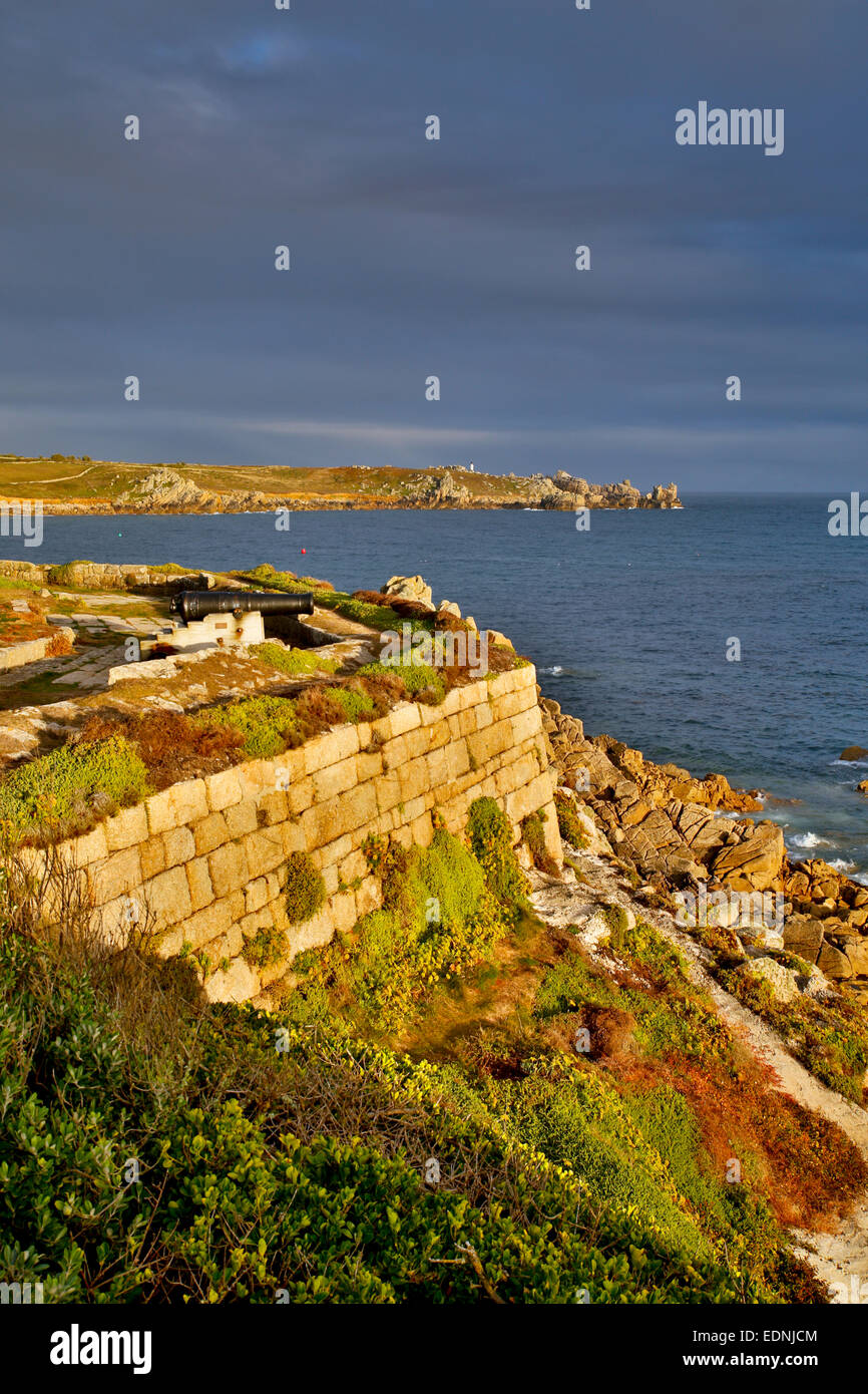 St mary's garrison walls scilly hi-res stock photography and images - Alamy