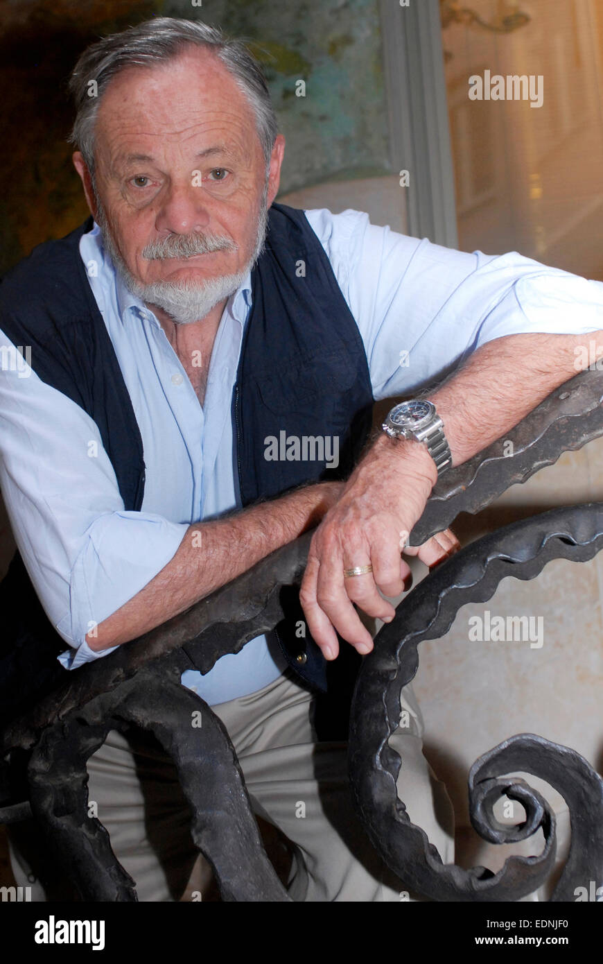 Archaeologist and author hi-res stock photography and images - Alamy