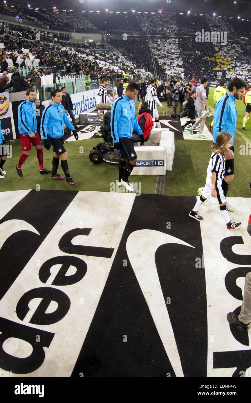 Turin, Italy. 6th Jan, 2015. Two team group Football/Soccer : Players ...