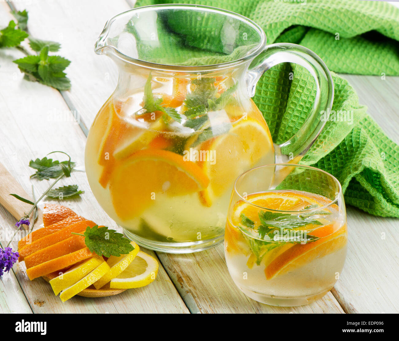 Lemonade mixing hi-res stock photography and images - Alamy