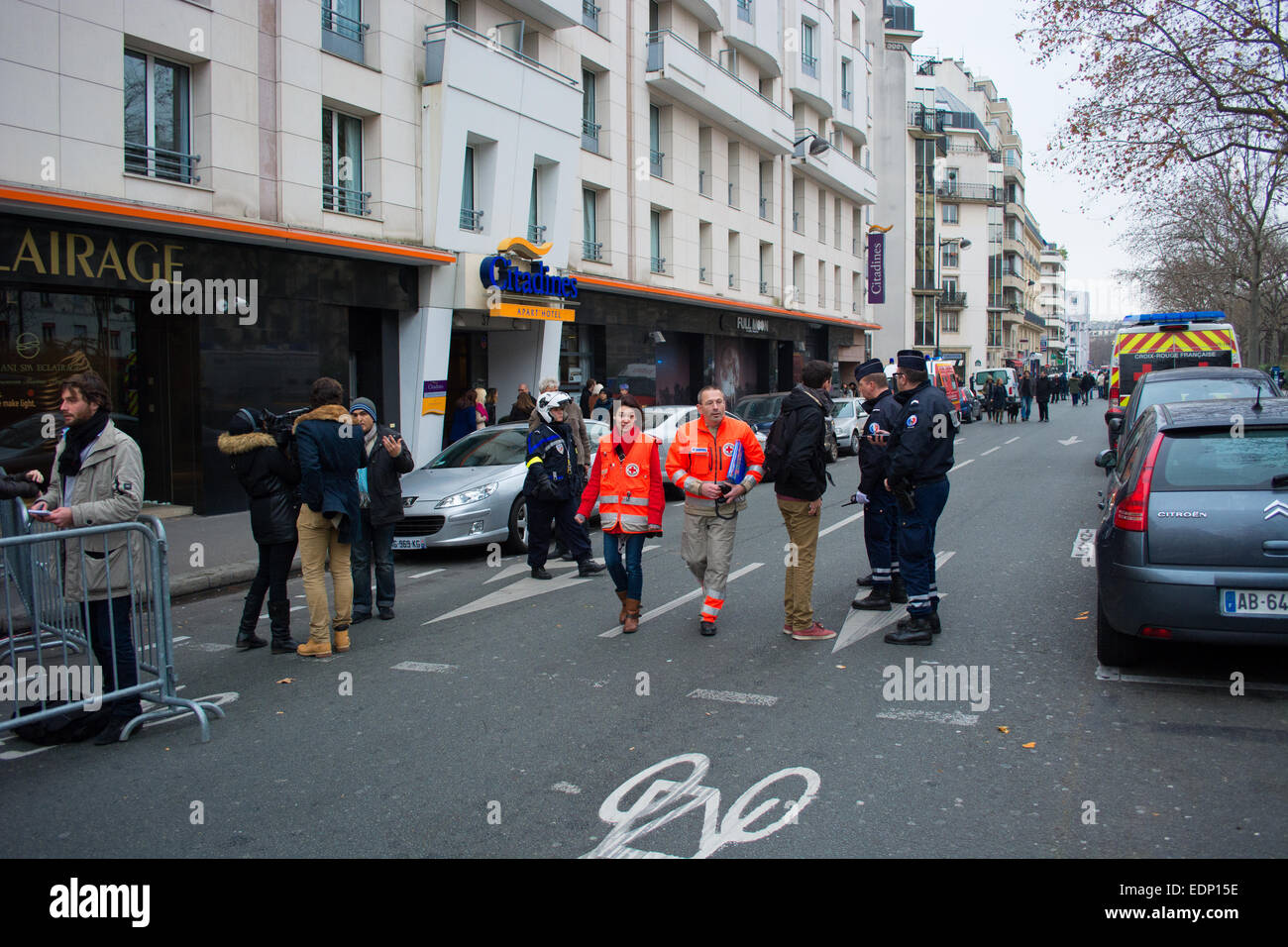 Paris, France. 07th Jan, 2015. Crowd forms as police block access to ...