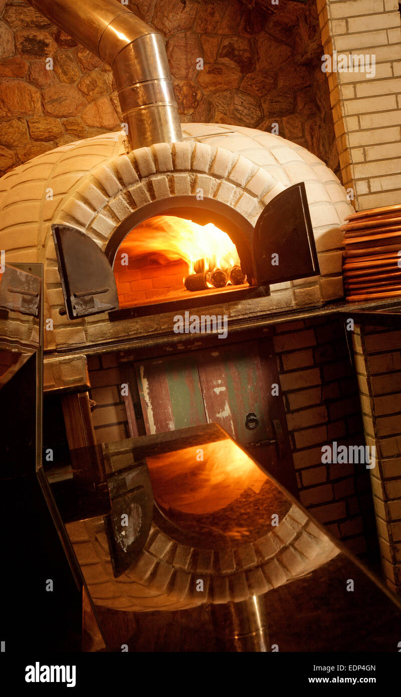 Stone baked pizza hi-res stock photography and images - Alamy