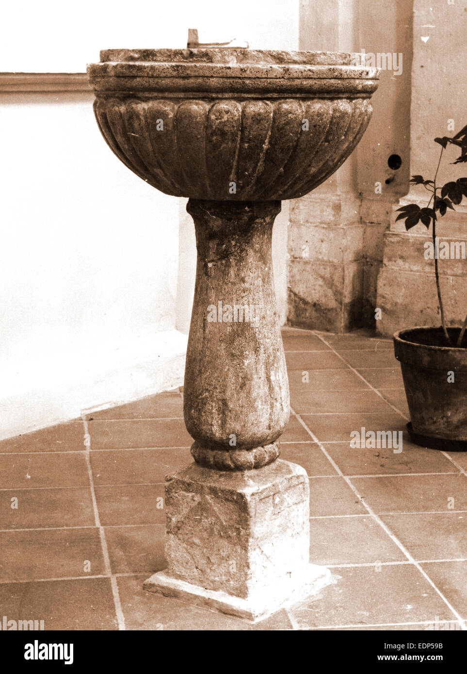 Abruzzo, L'Aquila, Prata d'Ansidonia, S. Nicola, Italy, 20th century ...