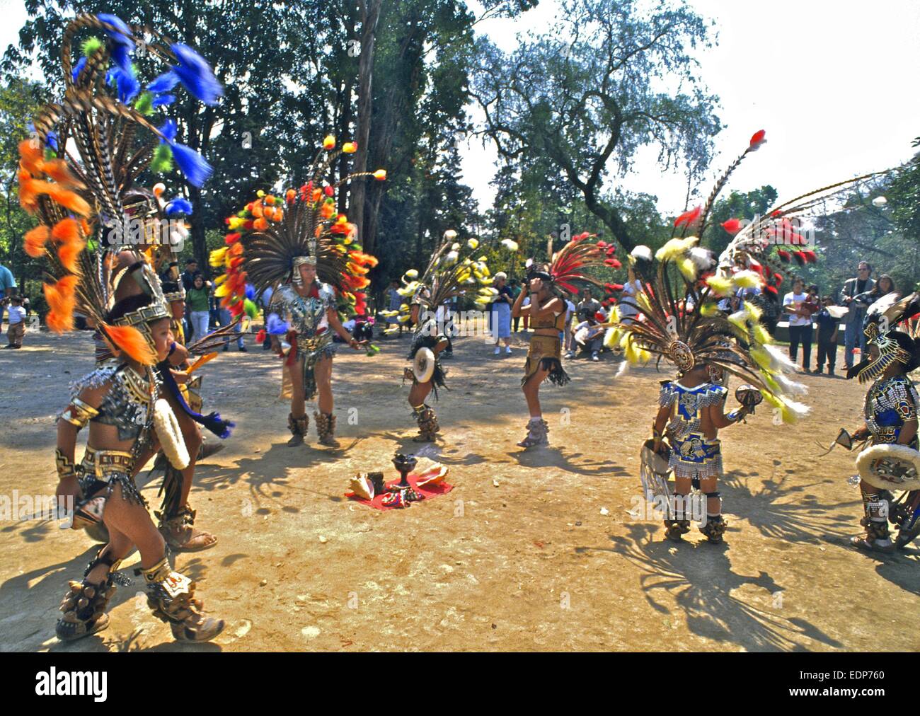 Mexico - Indian Dancers in Mexico City Stock Photo - Alamy