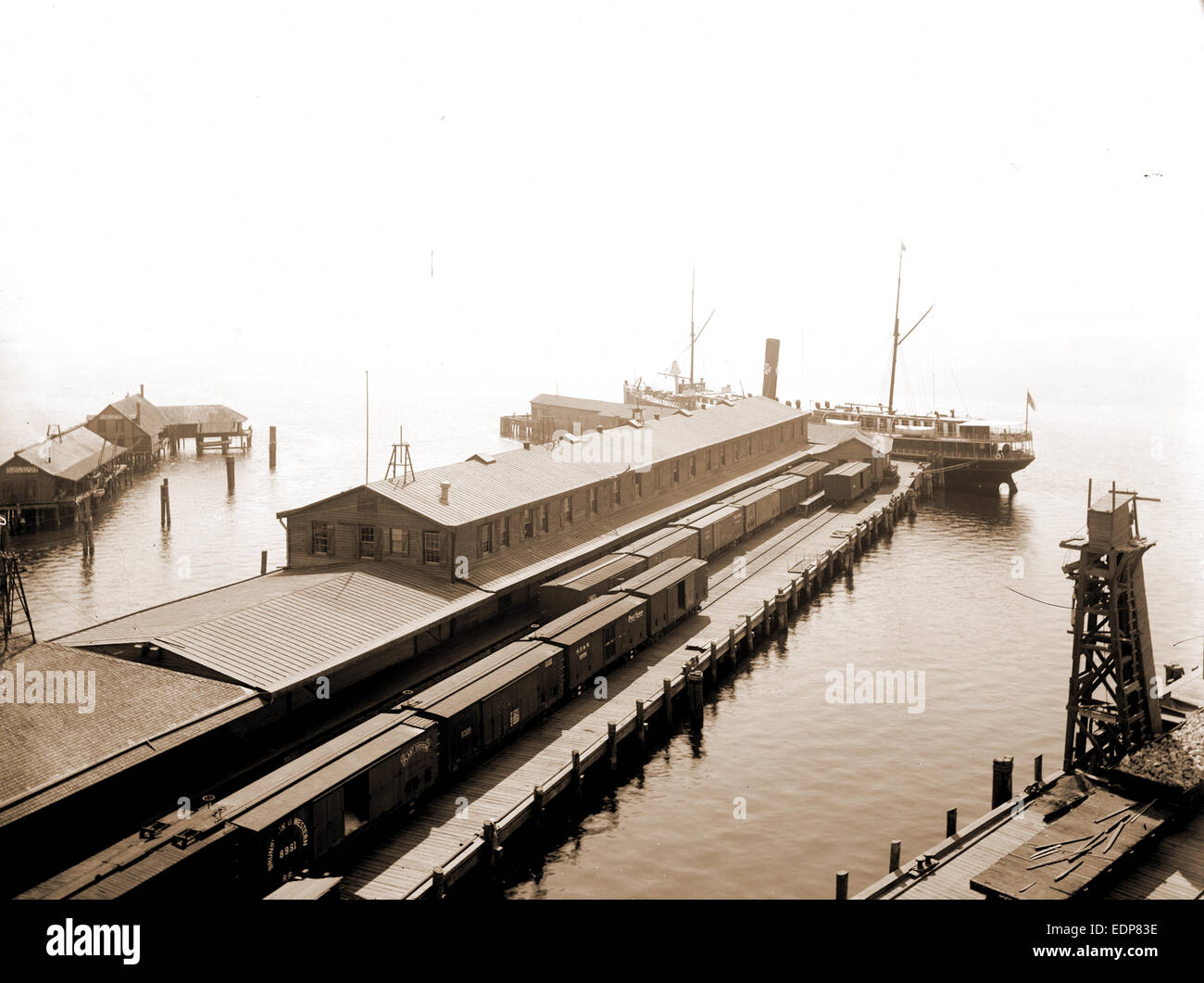 Tampa pier, the Olivette at her landing, Olivette (Steamship), Ships ...