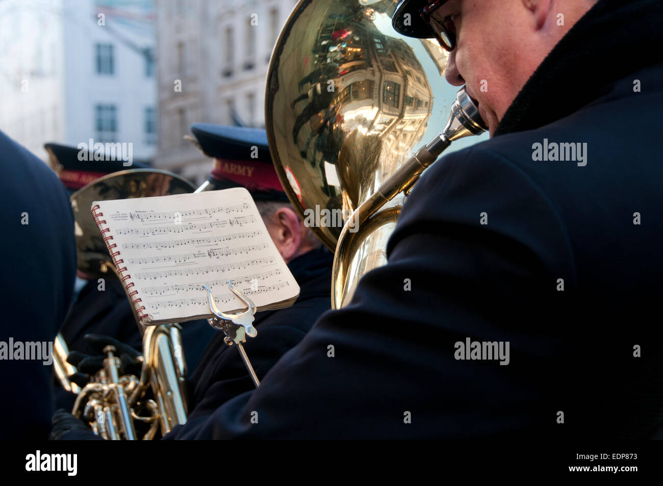 Salvation army band christmas hi-res stock photography and images - Alamy
