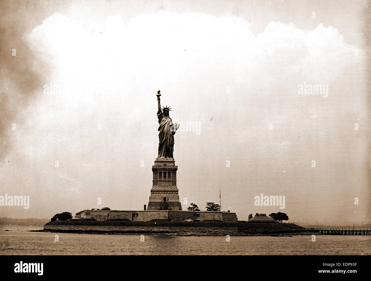 Statue of Liberty, Monuments & memorials, Islands, United States, New ...
