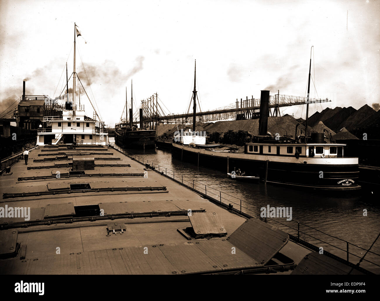 Ore docks hi-res stock photography and images - Alamy