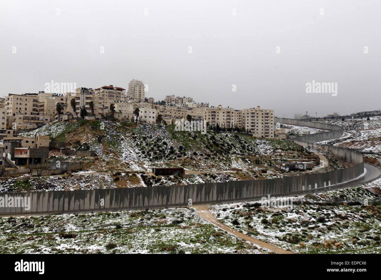 Jan. 8, 2015 - Shuafat, Jerusalem, Palestinian Territory - Snowfall is ...