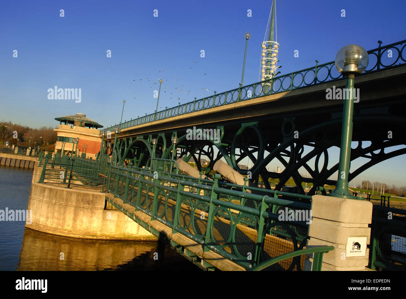 Tees barrage bridge hi-res stock photography and images - Alamy