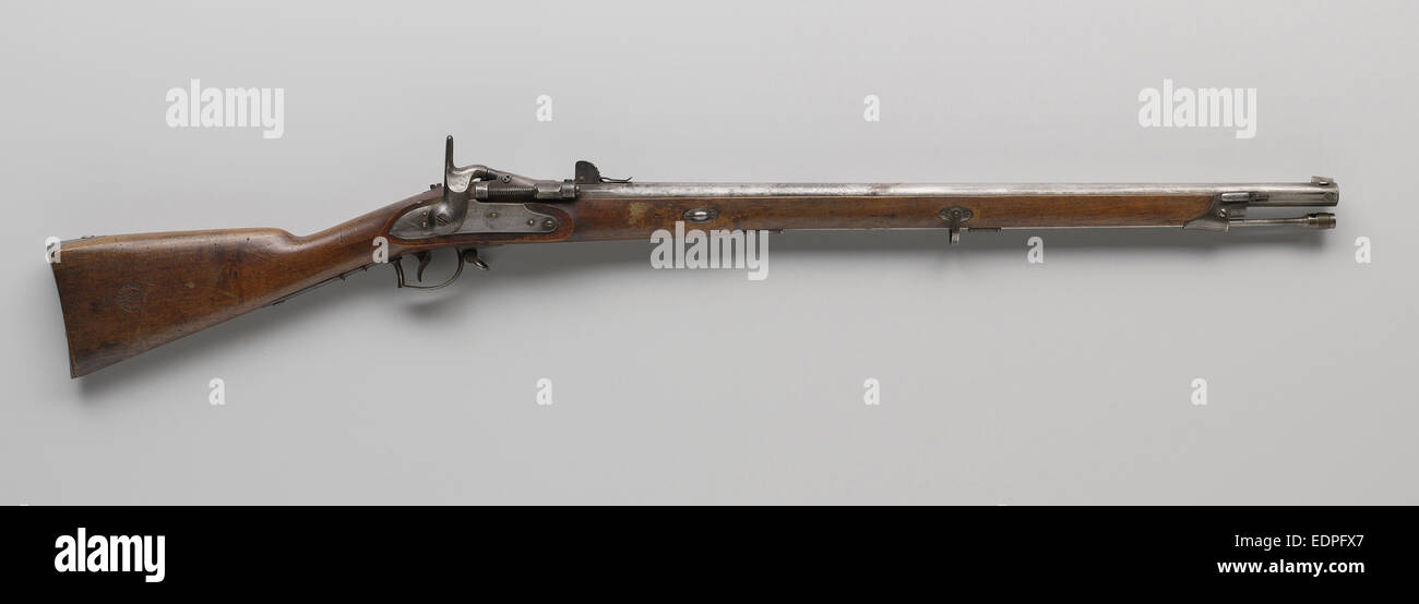 Rear load rifle hi-res stock photography and images - Alamy