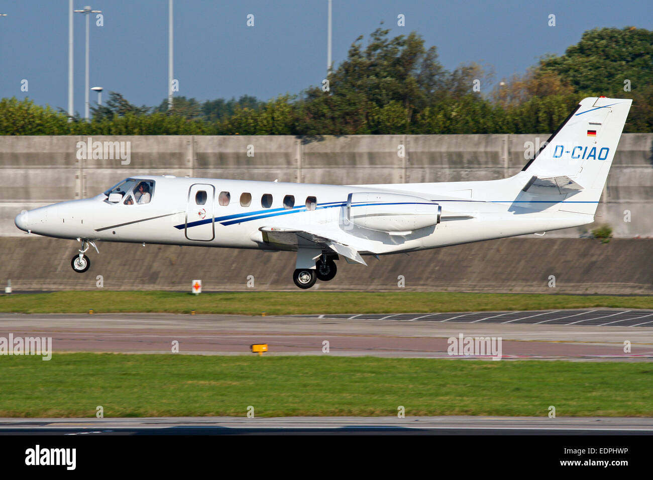 Cessna citation c550 hi-res stock photography and images - Alamy
