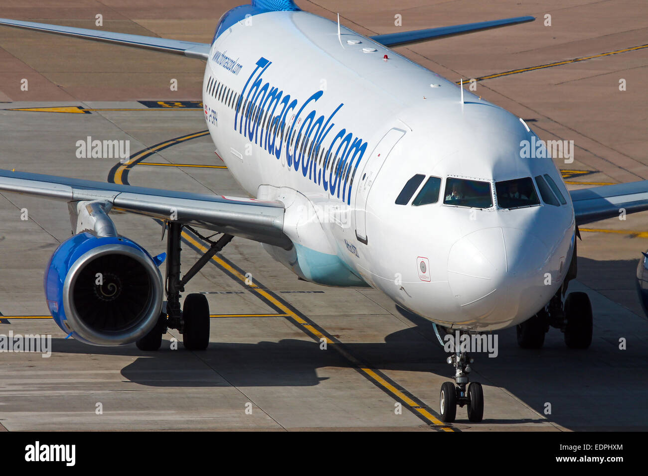 Thomas Cook Airbus A320 High Resolution Stock Photography and Images ...