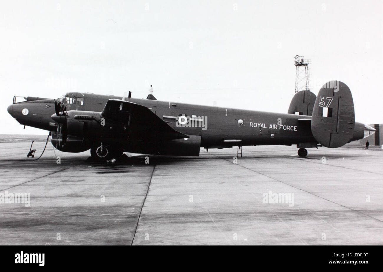 Shackleton aircraft hi-res stock photography and images - Alamy