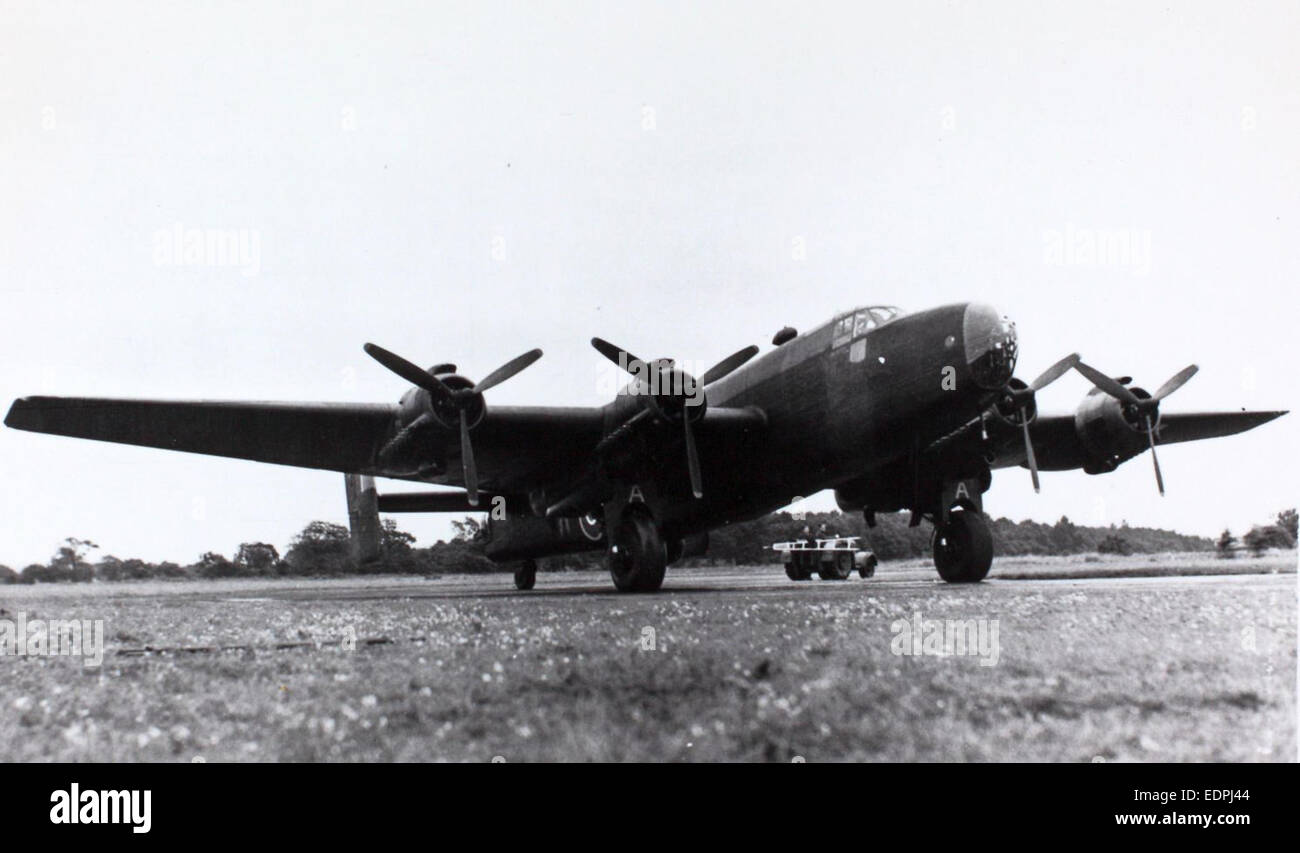 Bristol hercules engine hi-res stock photography and images - Alamy