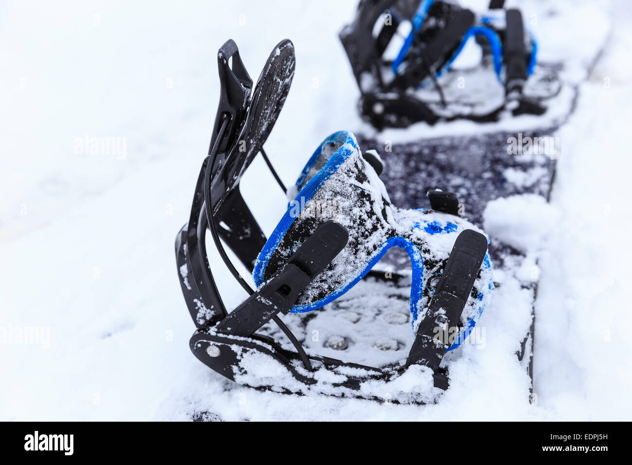 snowboard in the snow Stock Photo - Alamy