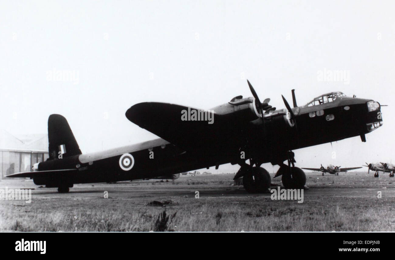 Stirling bomber aircraft world war ii hi-res stock photography and ...