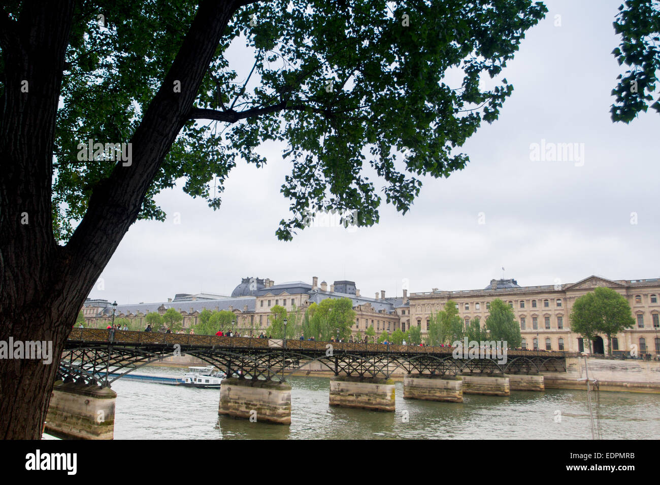 Sena river bridge hi-res stock photography and images - Alamy