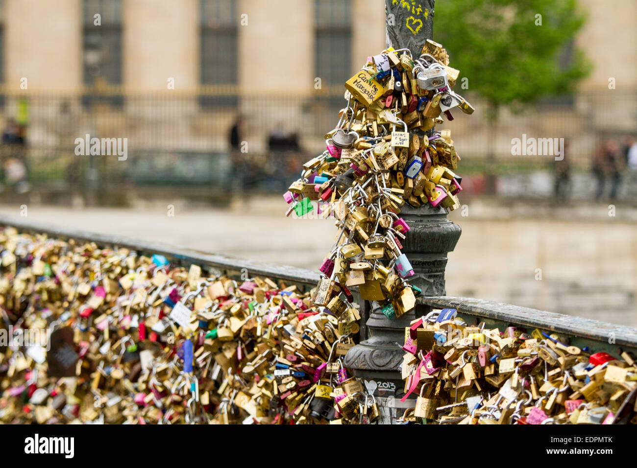 Parisian bridge locks hi-res stock photography and images - Alamy