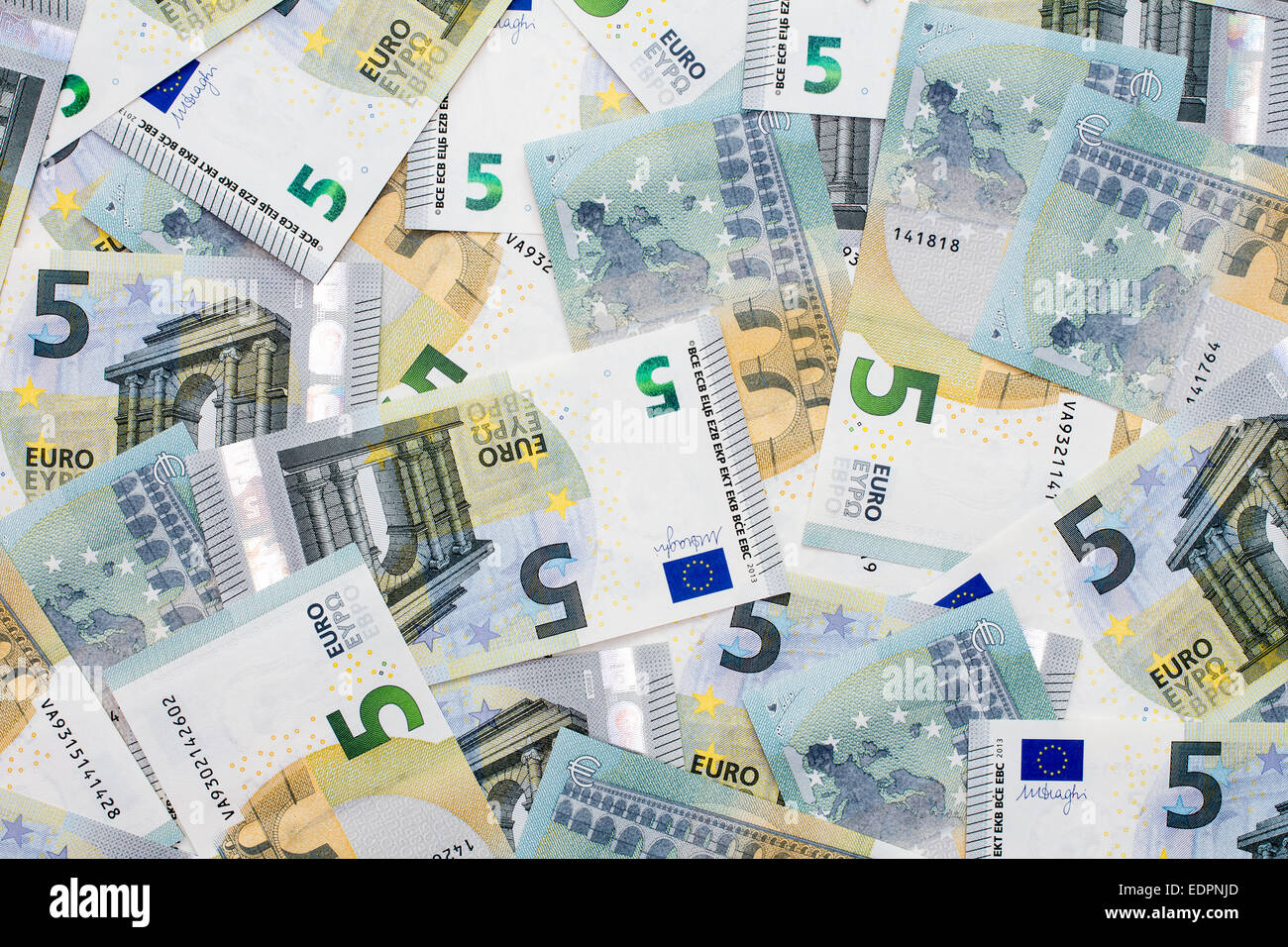New five euro banknotes from the Europe series Stock Photo - Alamy