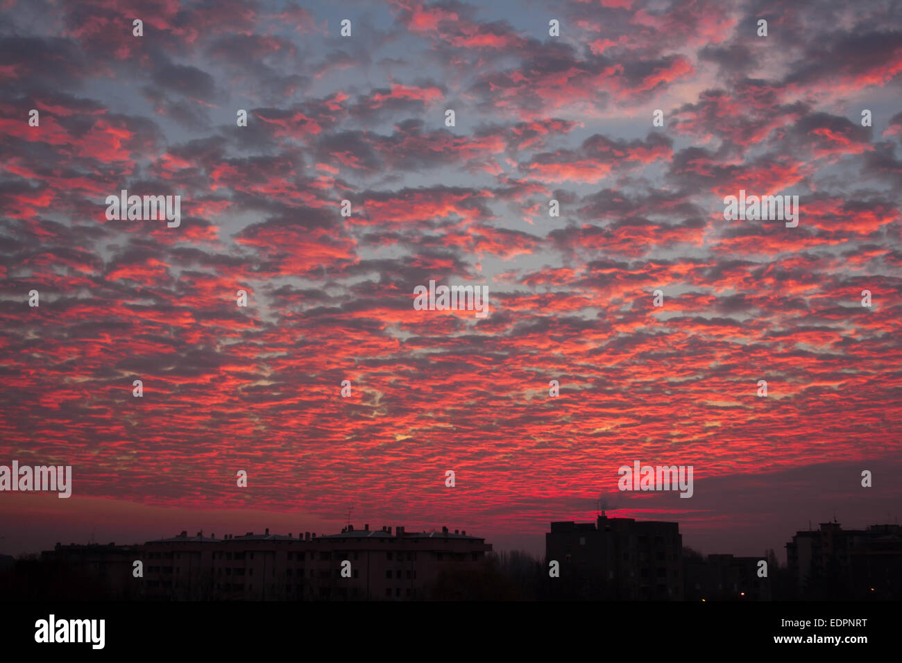 Milan sky hi-res stock photography and images - Alamy