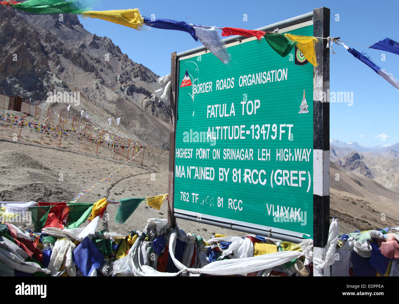 On top of road sign hi-res stock photography and images - Alamy