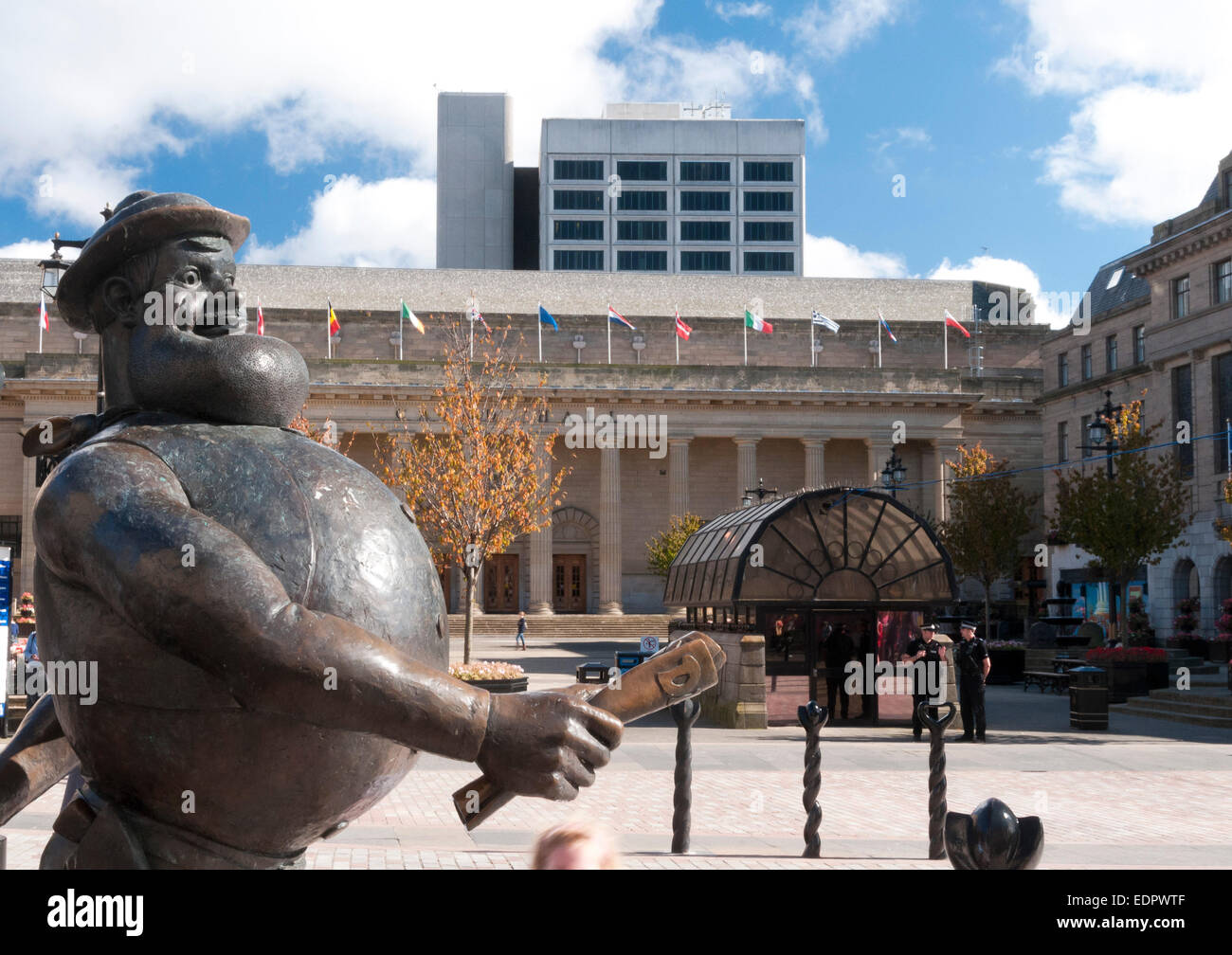 Desperate dan statue hi-res stock photography and images - Alamy