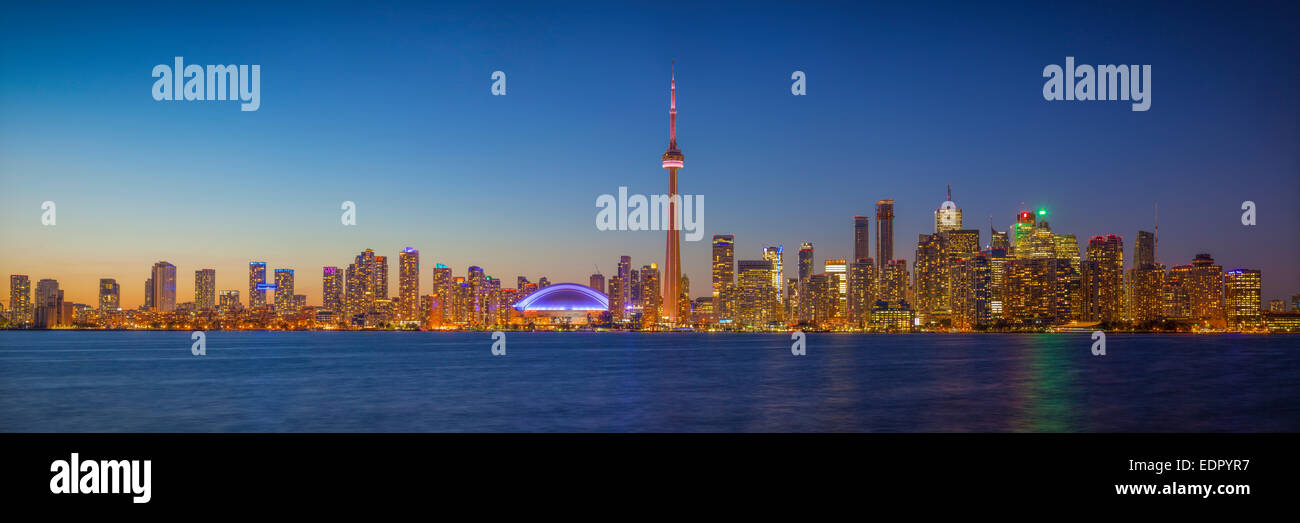 Toronto skyline panorama viewed from Centre Island Stock Photo - Alamy