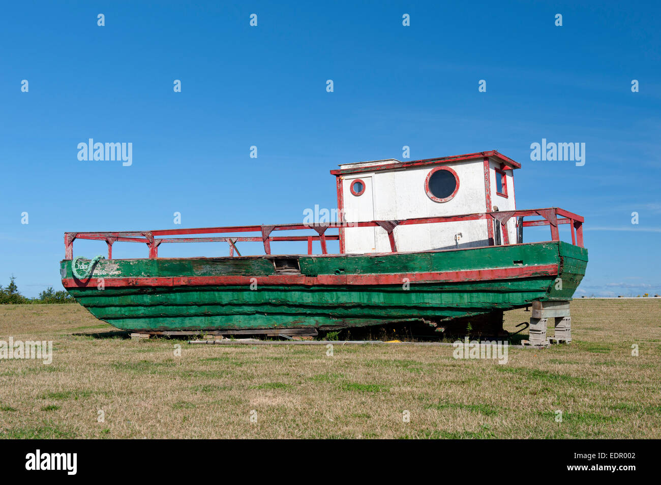 Old battered boat hi-res stock photography and images - Alamy