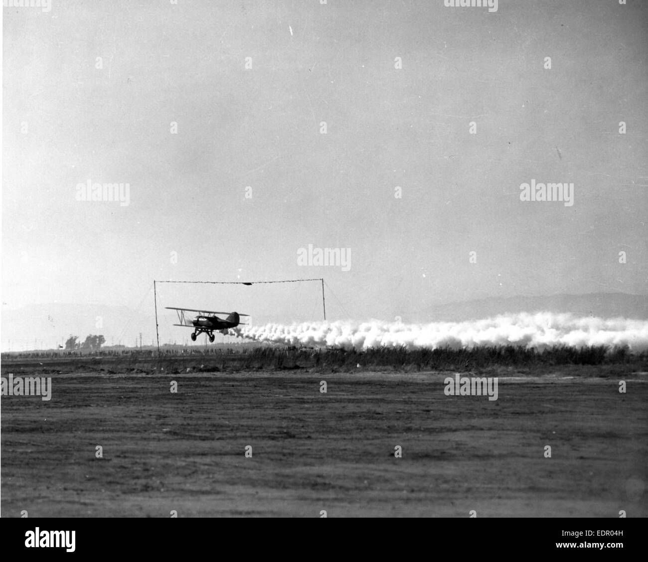 Aircraft in flight featured Black and White Stock Photos & Images - Alamy