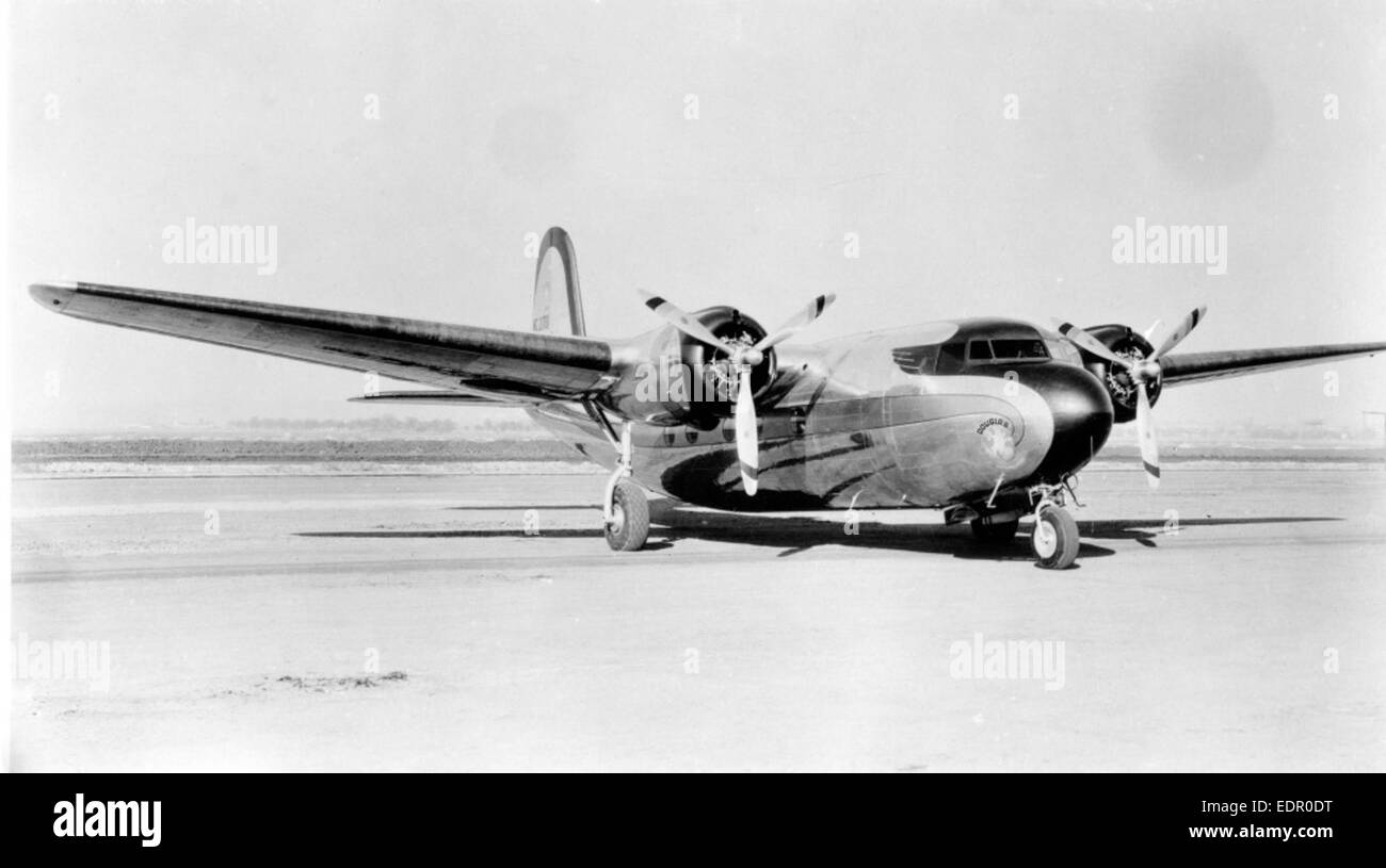 Douglas dc 5 hi-res stock photography and images - Alamy