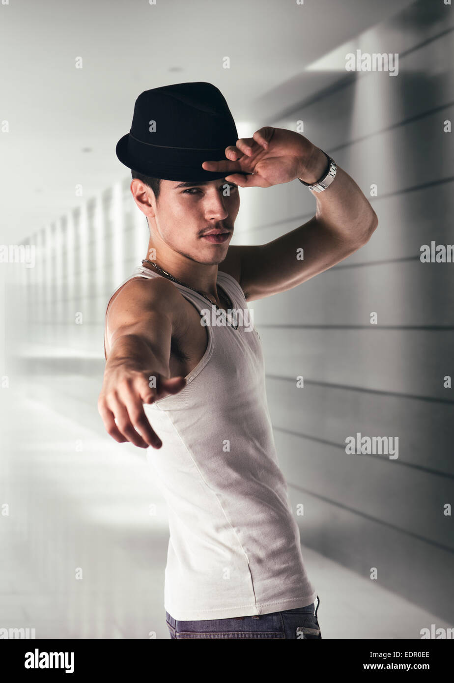 Male portrait fedora smiling hi-res stock photography and images - Alamy