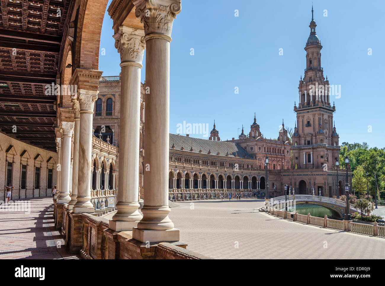 Spain square plaza de hi-res stock photography and images - Alamy