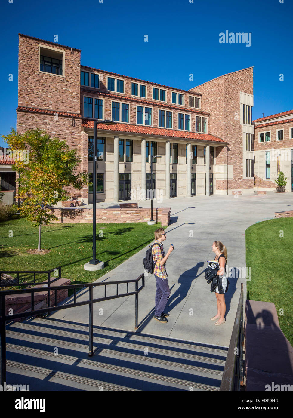 Students talking in front of the Visual Arts Complex, CU Boulder Stock ...