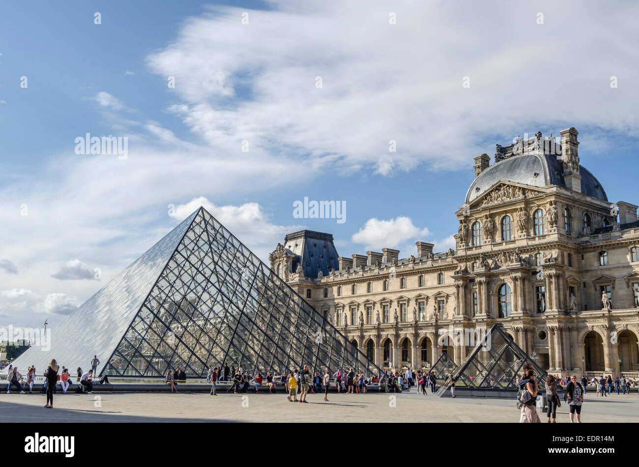 Louvre museum hi-res stock photography and images - Alamy