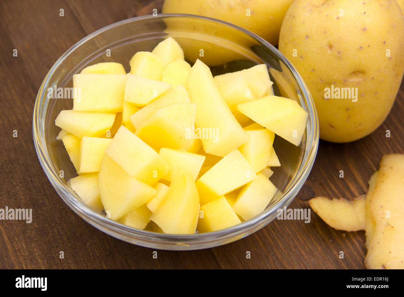 Kitchen cut potatoes cubes hi-res stock photography and images - Alamy